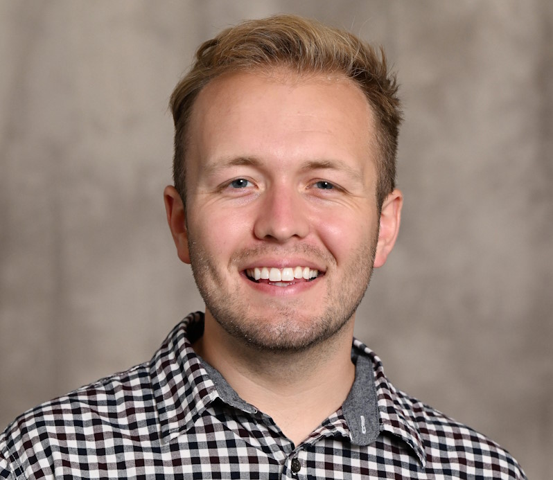 Casey Stratton | Asst. Prof./Department of Communication | SU